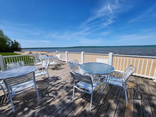 North Shore Inn Tc 200 - Traverse City