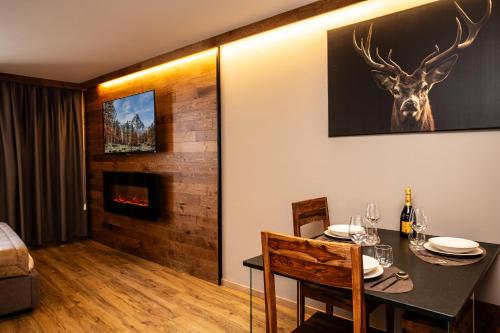 Whispering Pines Lodge Mountain View Apartment With Ski-in Access - Zermatt