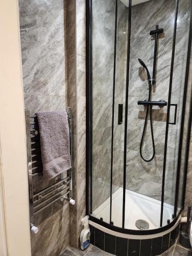 Ensuite Studio Flat Crawley-gatwick - Crawley