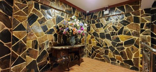 Arya Suites Patong Beach - Patong Beach