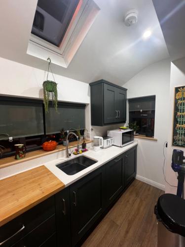 The Cook House x 4 beds in Newcastle, United Kingdom - 10 reviews ...