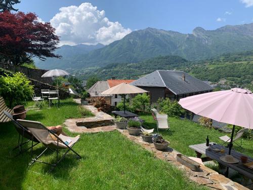 Au Cheval Blanc - Appartements Et Chambres D'hotes - Albertville