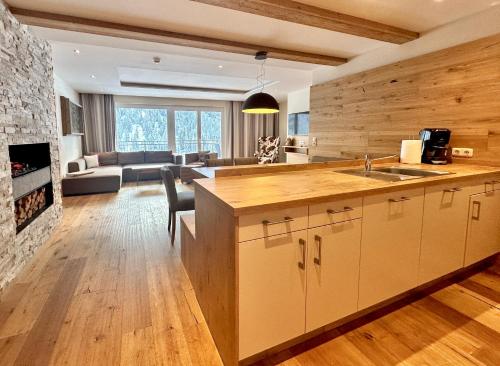 Neu Zirben Luxus Apartments Mit Spa Und Pool Direkt In Kappl - Kappl