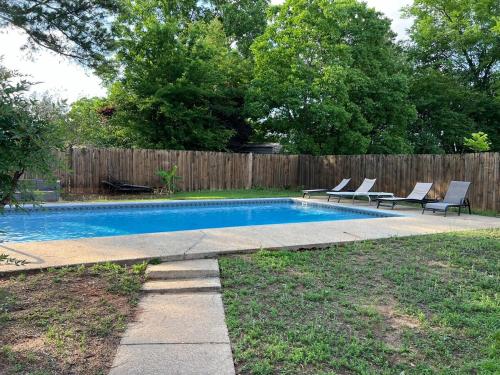 Sweet Home Alabama 4br 2ba Oasis With Pool Wi-fi - Montgomery, AL
