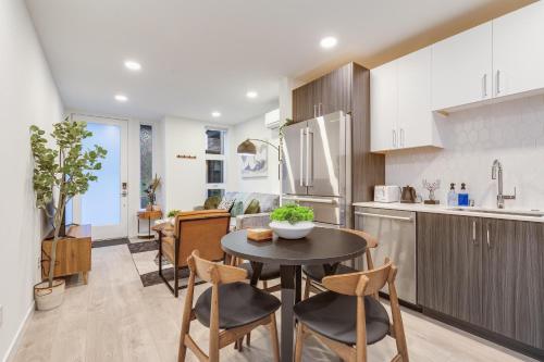 Perch - Howell Haven 33 - Lake Union - Seattle