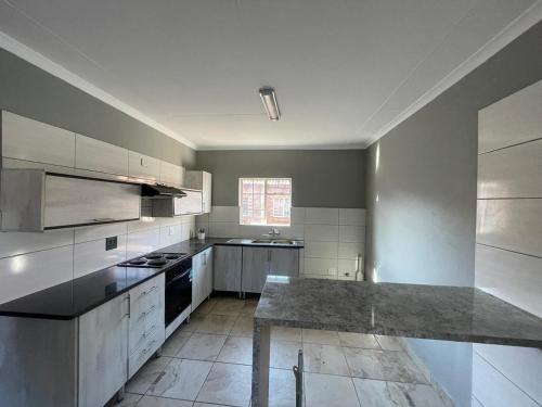 Waterfall Deluxe - Rustenburg