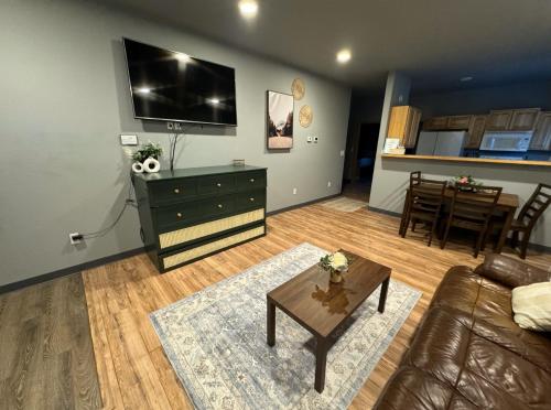 Cozy 2-bedroom Retreat In Town - Fairbanks, AK