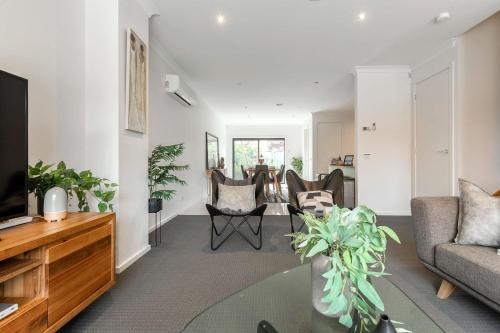 Vaquay Contempo In Flemington - Kensington