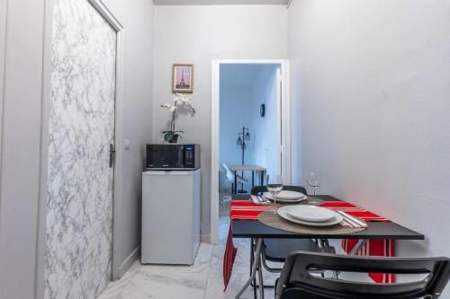 Grand T1 Confortable - Calme Et Proche De Paris - Montreuil