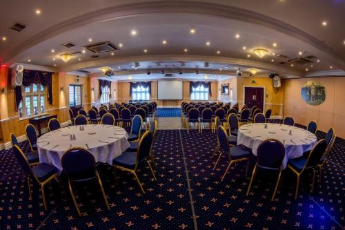 Rogerthorpe Manor Hotel BW Signature Collection | United Kingdom ...