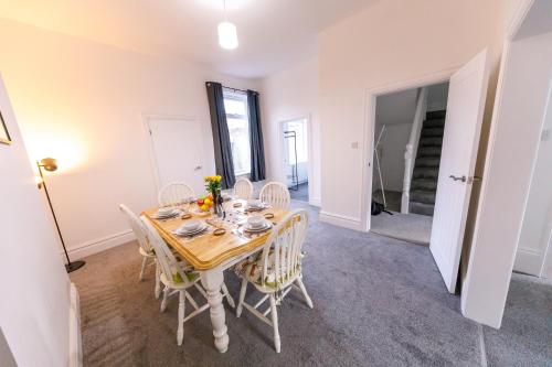 Huge 5 Bedroom Home - Great For Contractors - Sunderland