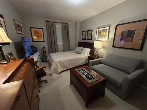 Cozy Brooklyn Home, Private Room In Host Shared Apartment - Manhattan, NY