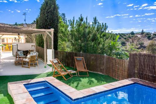 Villa with pool and views - family friendly, 4* Luxury Accommodation ...