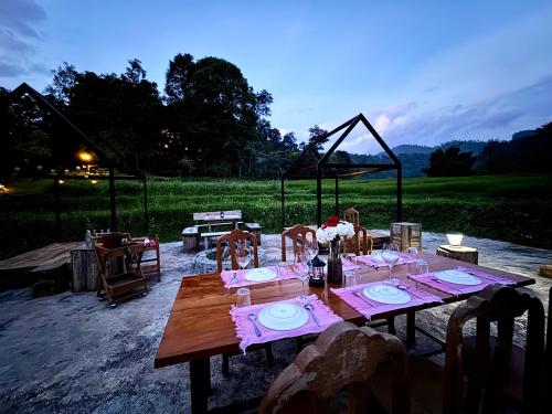 Ban Kaew Mo Ra Glamping & Restaurant - Mae Hong Son
