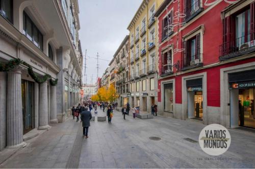 Fashion Design Loft En Calle Carretas-sol Para 4pax - Madryt