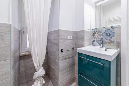 Cozy Enna Rooms - Metro Re di Roma - WiFi from €41