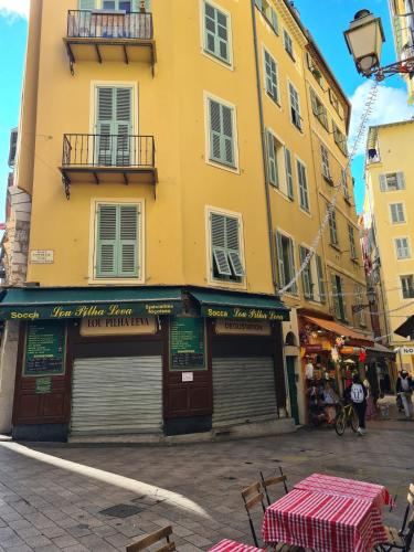 Cosy Studio Vieux Nice A 2 Pas De La Mer - Nice