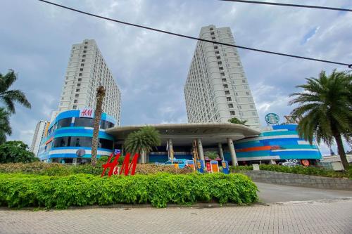 Comforttidy 2br Cinere Bellevue Suites By Travelio - Depok