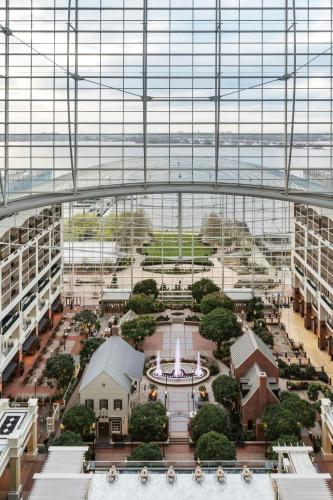 Gaylord National Resort & Convention Center in National Harbor, MD ...