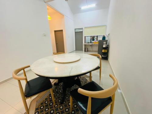 Alyn Home Batu Pahat Vii Netflix Coway Wifi - Batu Pahat