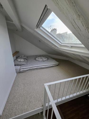 Studio duplex plein sud refait à neuf - paris 2ème - vue exceptionnelle ...