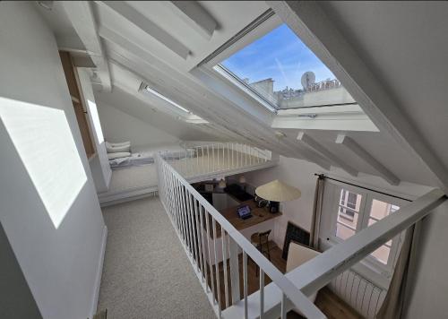 Studio duplex plein sud refait à neuf - paris 2ème - vue exceptionnelle ...