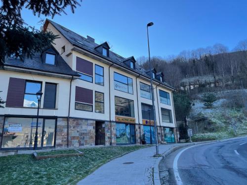 Apartamento Tranquilo Vielha Centro Con Parking Gratuito - Vielha