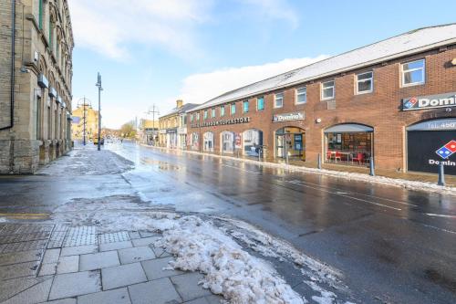 Boutique Flat In Huddersfield Town Centre - Huddersfield