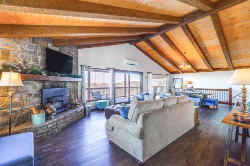 Family Fun! Beech Mtn Home W/ Game Room & Views - Beech Mountain, NC