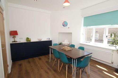Beautiful Large 3-bed Coastal Flat With Parking. - Walton-on-the-Naze