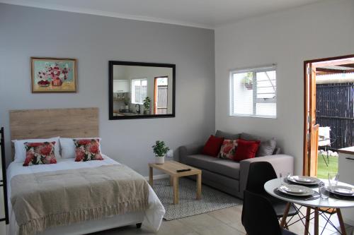 Accessible Hotels in Hoheizen, Western Cape from $32 - Book Now