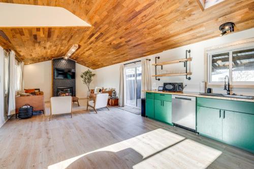 Modern Oregon Cottage W/ Hot Tub: Walk To Beach! - Neskowin Beach, OR