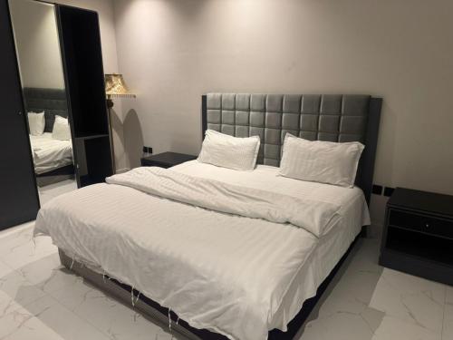 Small Personal Room Al Narjis in Riyadh