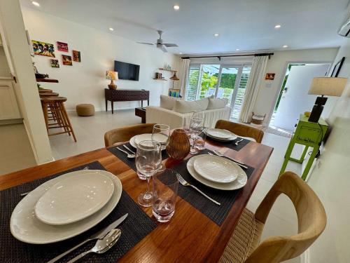 Hospitality Expert Swf104 Pool Beach Chef - Montego Bay