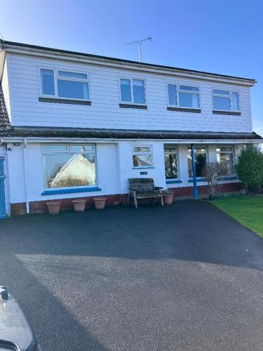 Entire House Near Beaches, Footpaths, Dog Friendly - Braunton