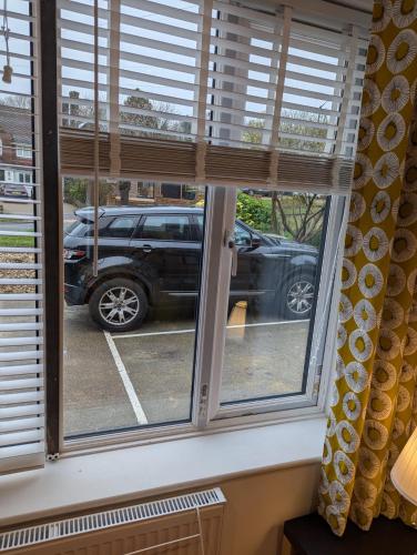 Cozy En-suite Room With Free Parking Included - Brighton and Hove