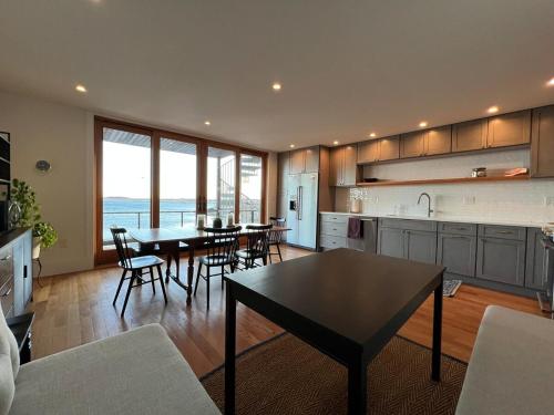 Waterfront Escape - Close To Airport & Downtown - Boston, MA