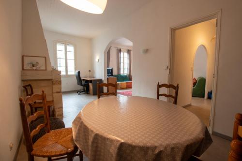 Major - 120m2 Avec Clim - Arlés