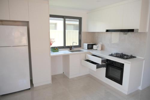 A2-family Friendly 2b1bhouse Nr Airport Backyard&carparking - Belmont