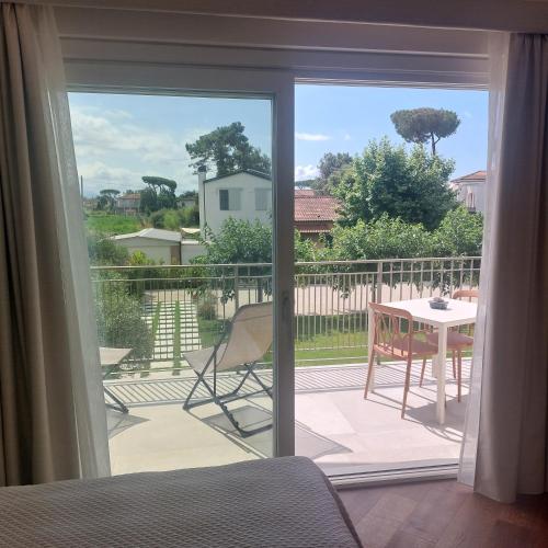 Slowersilia Bed And Breakfast - Marina di Pietrasanta