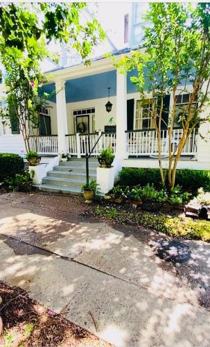 Magnolia Cottage Bed And Breakfast - Natchez, MS