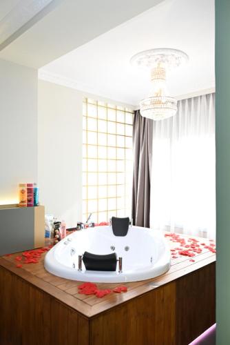 Ns Luxury Suites - Tirane