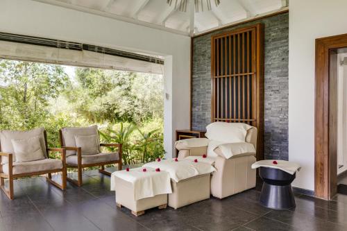 Club Mahindra Tungi, Lonavala, India - reviews, prices | Planet of Hotels