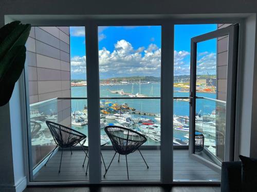 Luxury 2 Bed Apartment - River Views - Parking - Southampton