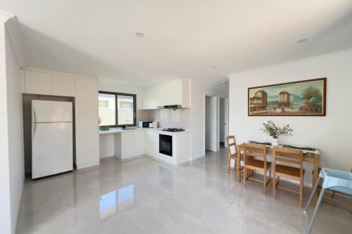 A2 Airport 2br Haven - Garden & Parking - Perth