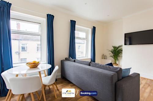 New Private Apartment By Stirkmartin Stays Short Lets & Serviced Accommodation Cardiff With Free Par - Cardiff