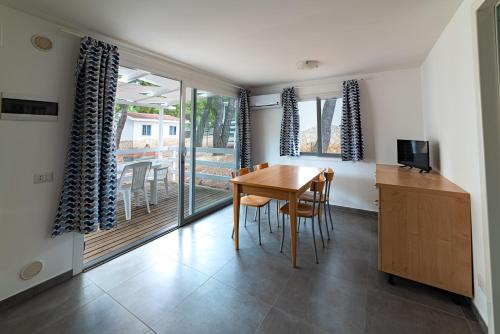 Villaggio Camping Punta Lunga - 普利亞