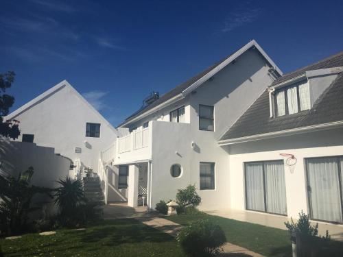 Summerhill Self-catering Accommodation - Saint Francis Bay