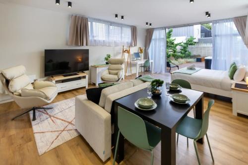 Luxury King Studio With Spa And Private Carpark - Christchurch