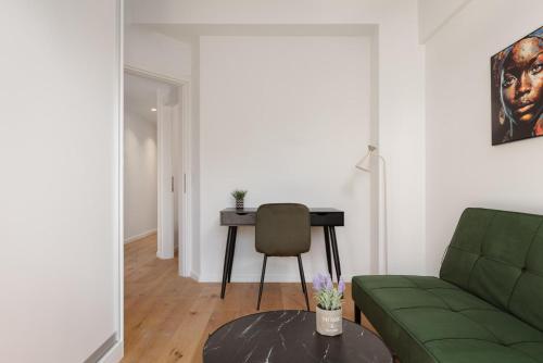 Glyfada Experience Residence - Athens